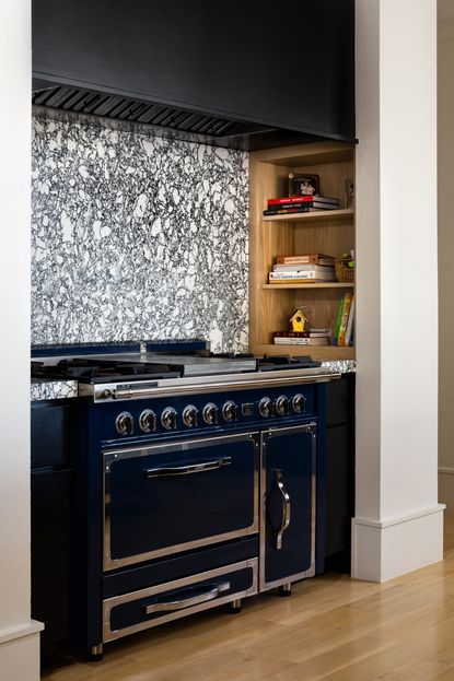 Stove backsplash ideas: 10 materials, looks and design tricks | Homes ...