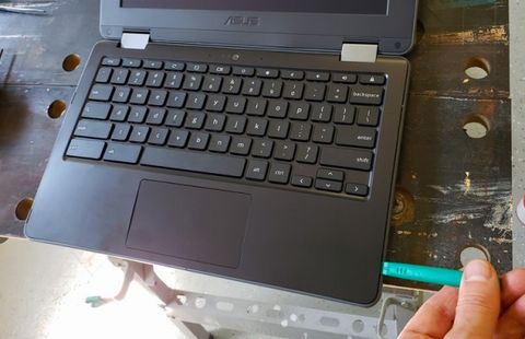 How to Replace Your Chromebook's Battery | Laptop Mag
