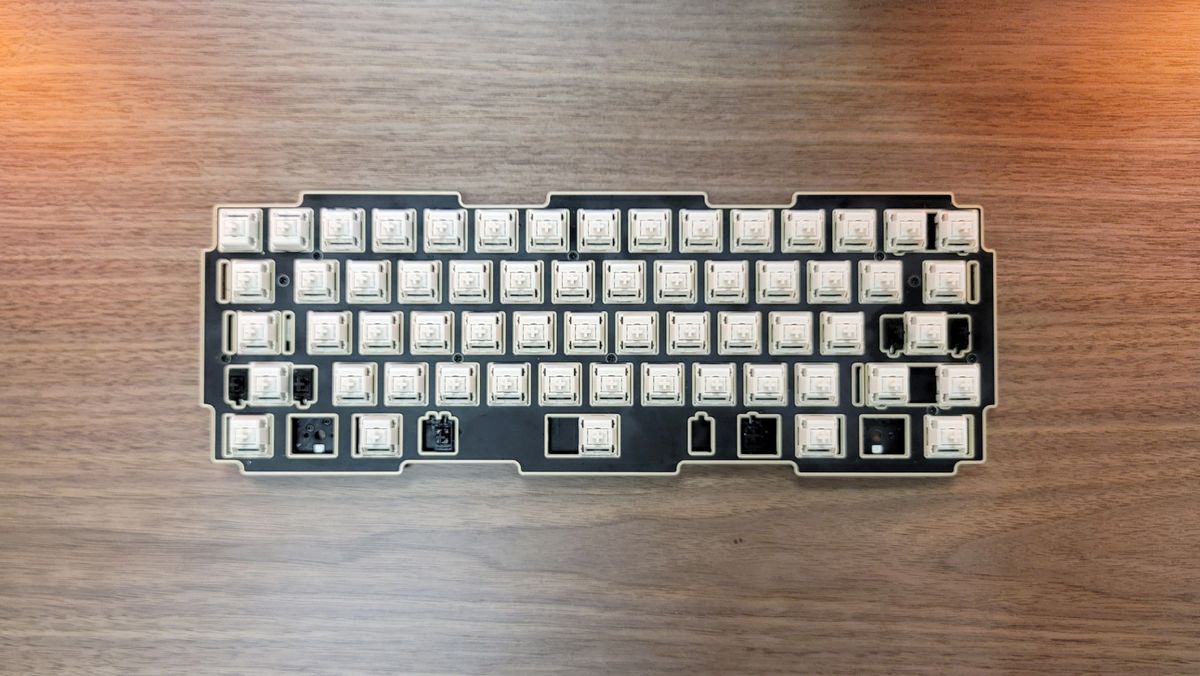How to Build a Custom Mechanical Keyboard Step-By-Step | Tom's Hardware