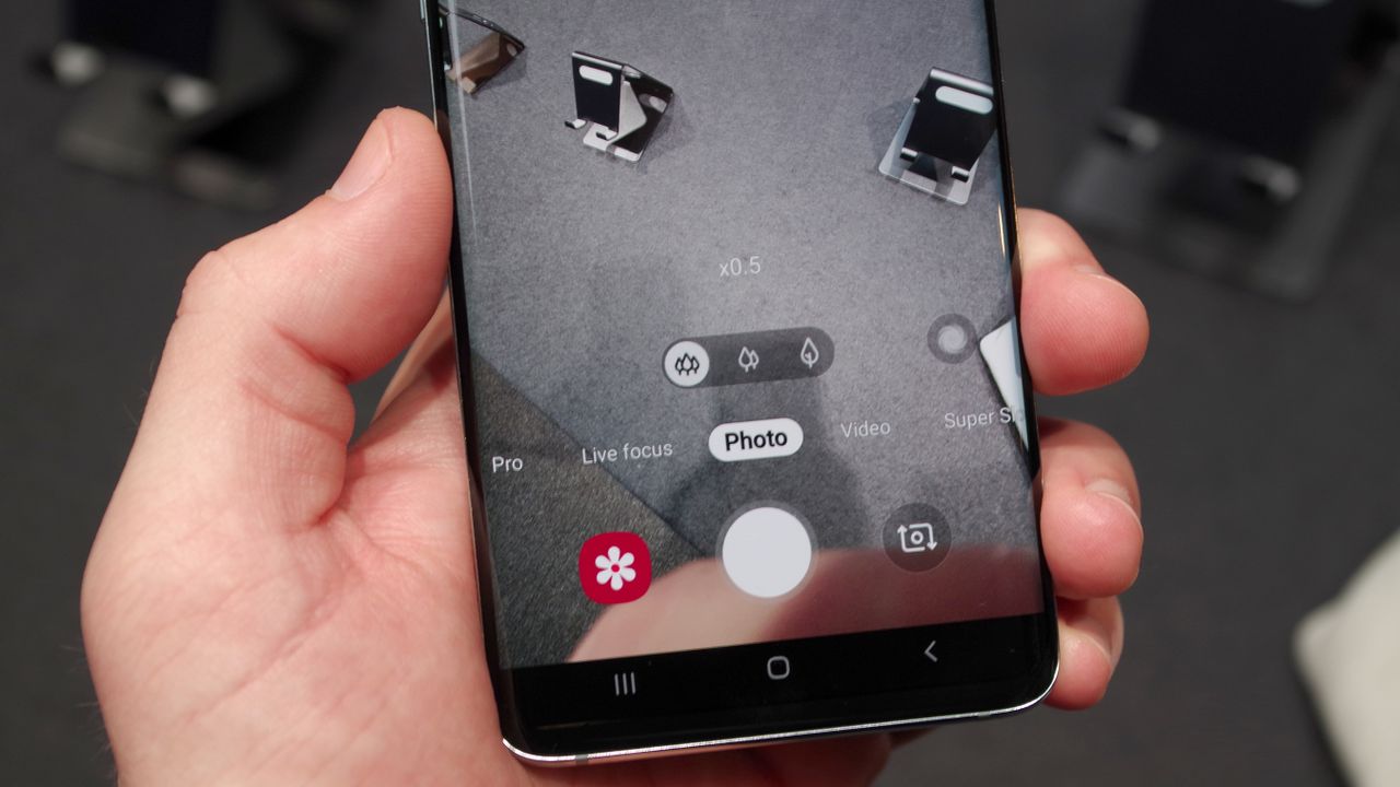 Samsung Galaxy S10 review: the complete package | T3