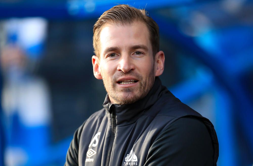 Siewert hopes to finish home campaign on a high against Manchester ...