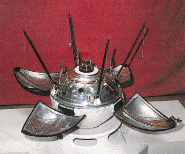 Long-Lost Lander: Researchers Hunting for Soviet Moon Probe Luna 9 | Space