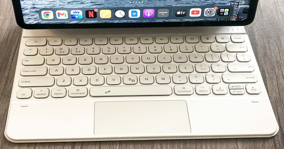 I replaced my iPad Pro’s Magic Keyboard with a cheaper alternative ...