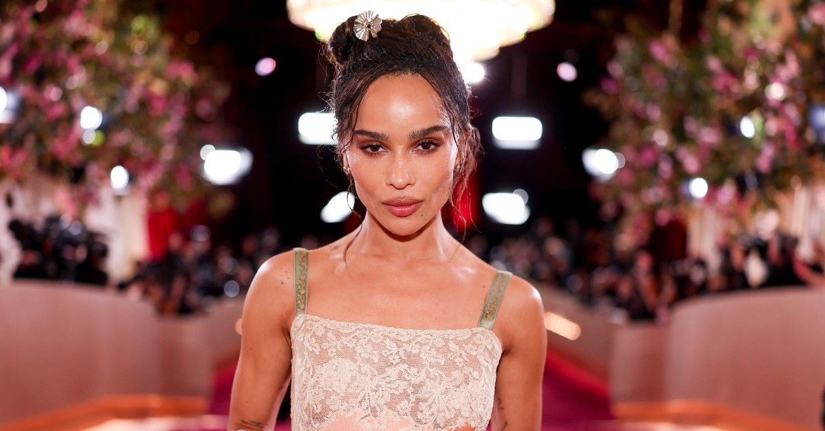 How to Recreate Zoë Kravitz's “Cloudy French” Manicure | Who What Wear