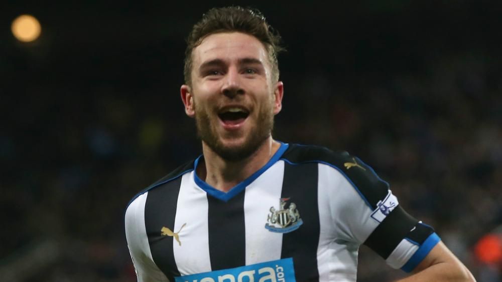 Newcastle United 3 Manchester United 3: Dummett earns point in classic ...