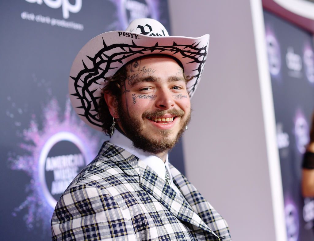 Post Malone hospitalized with 'stabbing pain' and difficulty breathing ...
