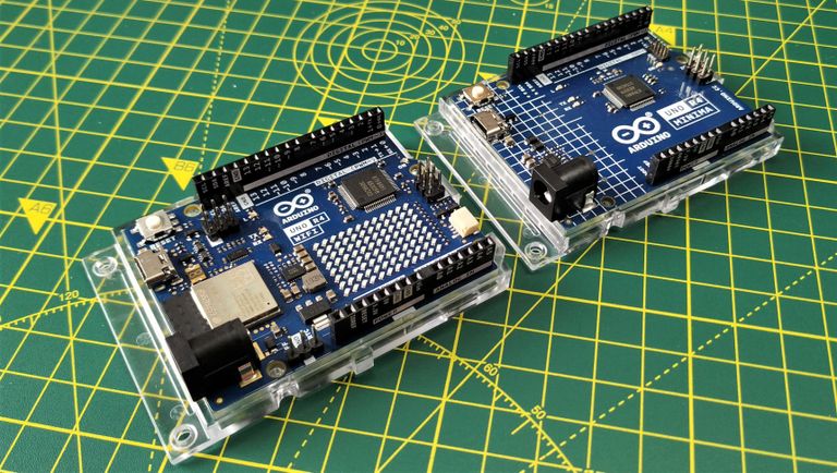 Arduino Uno R4 Review: The Maker’s Muse | Tom's Hardware