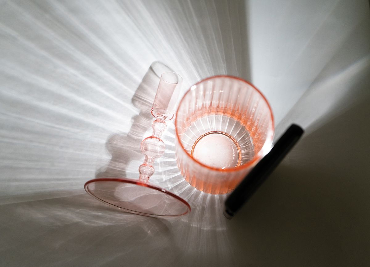 Create cool shadow art photography without pro studio lighting ...