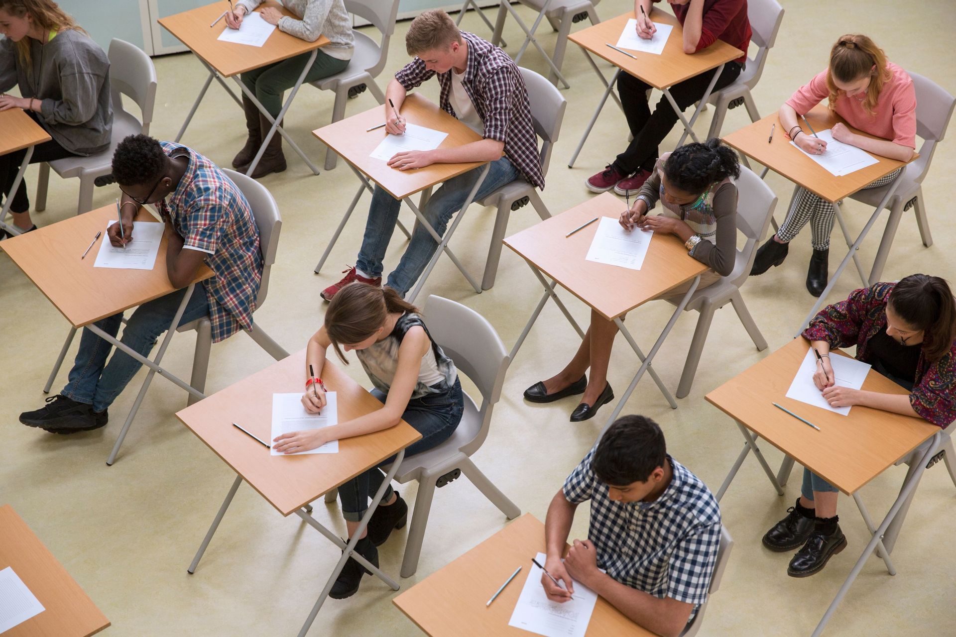 A Level and GCSE retakes: Everything you need to know | GoodtoKnow
