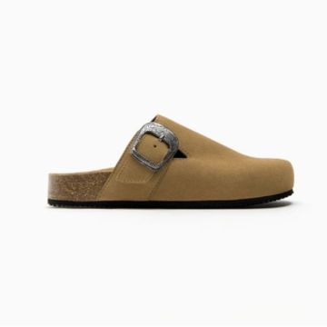 I've found the ultimate Birkenstock clog dupes for fall 2023 | My ...