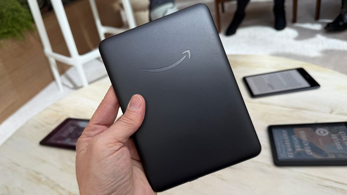 Prise en main de l'Amazon Kindle Colorsoft : le Kindle couleur dont ...