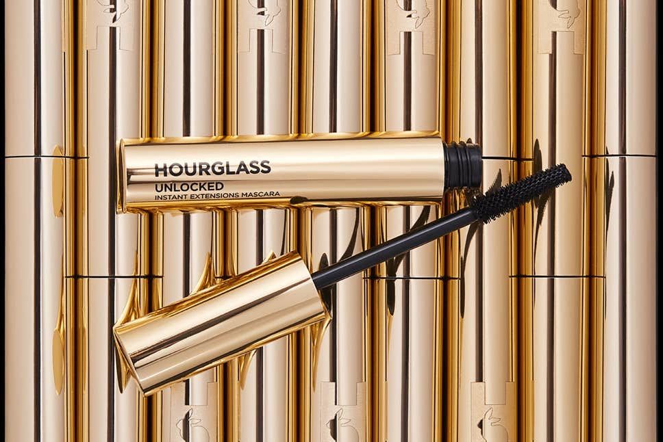 The new Hourglass Unlocked Mascara is lash extensions in a tube | Woman ...