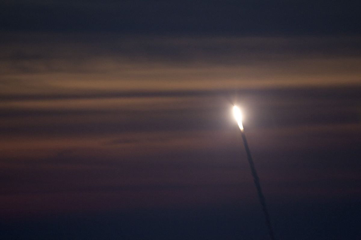 NASA Rocket Launch Paints Night Sky Red (Photos) | Space