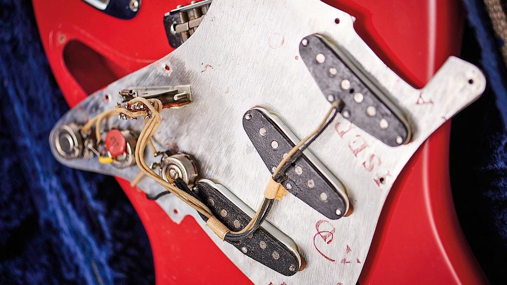 Vintage Fender Stratocaster pickups: how they work, what changed, and ...