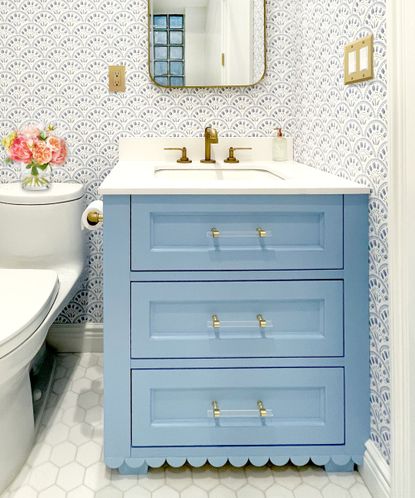 7 coastal small bathroom ideas that will bring beachy vibes | Real Homes