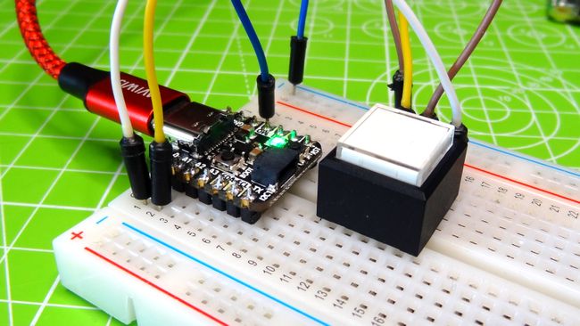 Adafruit QT Py RP2040 Review: A tiny board for great projects | Tom's ...