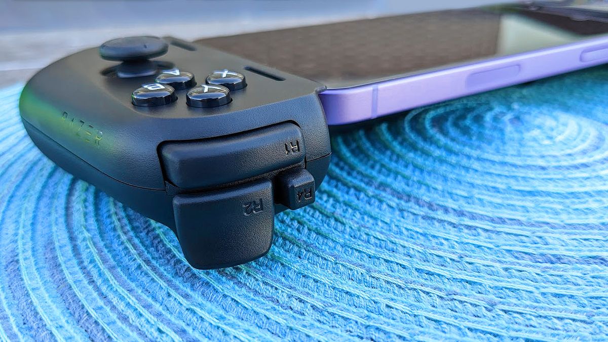 Razer Kishi V2 Controller for iPhone review: Refined hardware for a ...