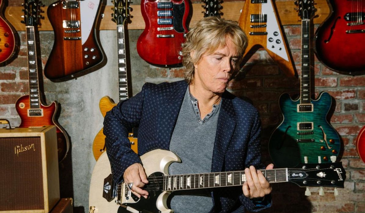 Watch: Paul McCartney guitarist Brian Ray's incredible Gibson ...