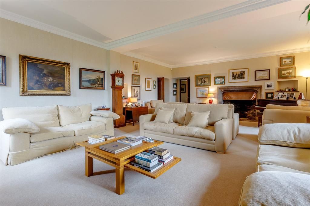 A beautiful Grade I-listed manor pre-dating the Domesday Book, with 243 ...