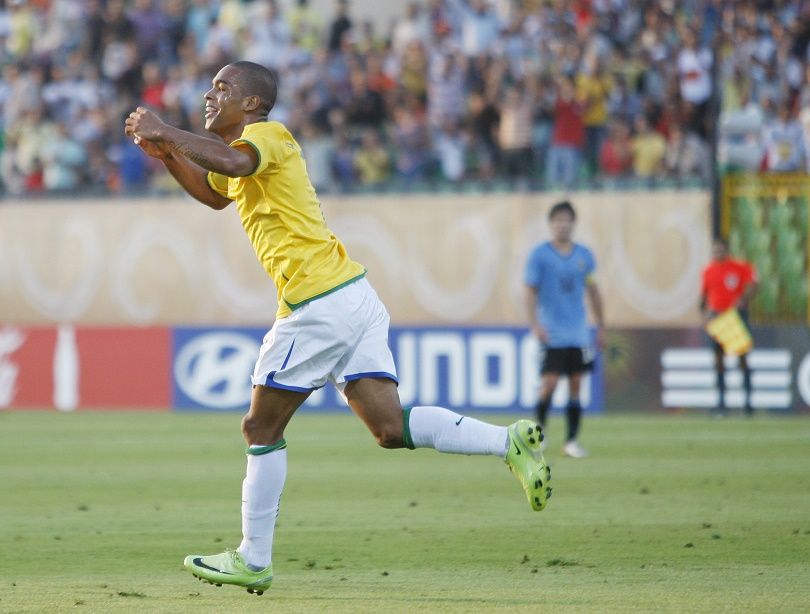 Meet Alex Teixeira: Shakhtar's latest brilliant Brazilian who could ...