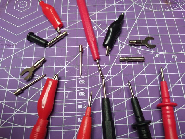 How To Use a Multimeter to Measure Voltage, Current and More | Tom's ...