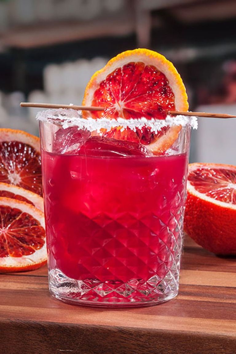 Pretty Cocktails and Drinks You Can Make at Home - Summer Cocktails ...