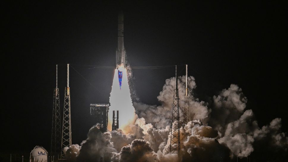 See amazing photos of ULA's 1st Vulcan Centaur rocket launch | Space