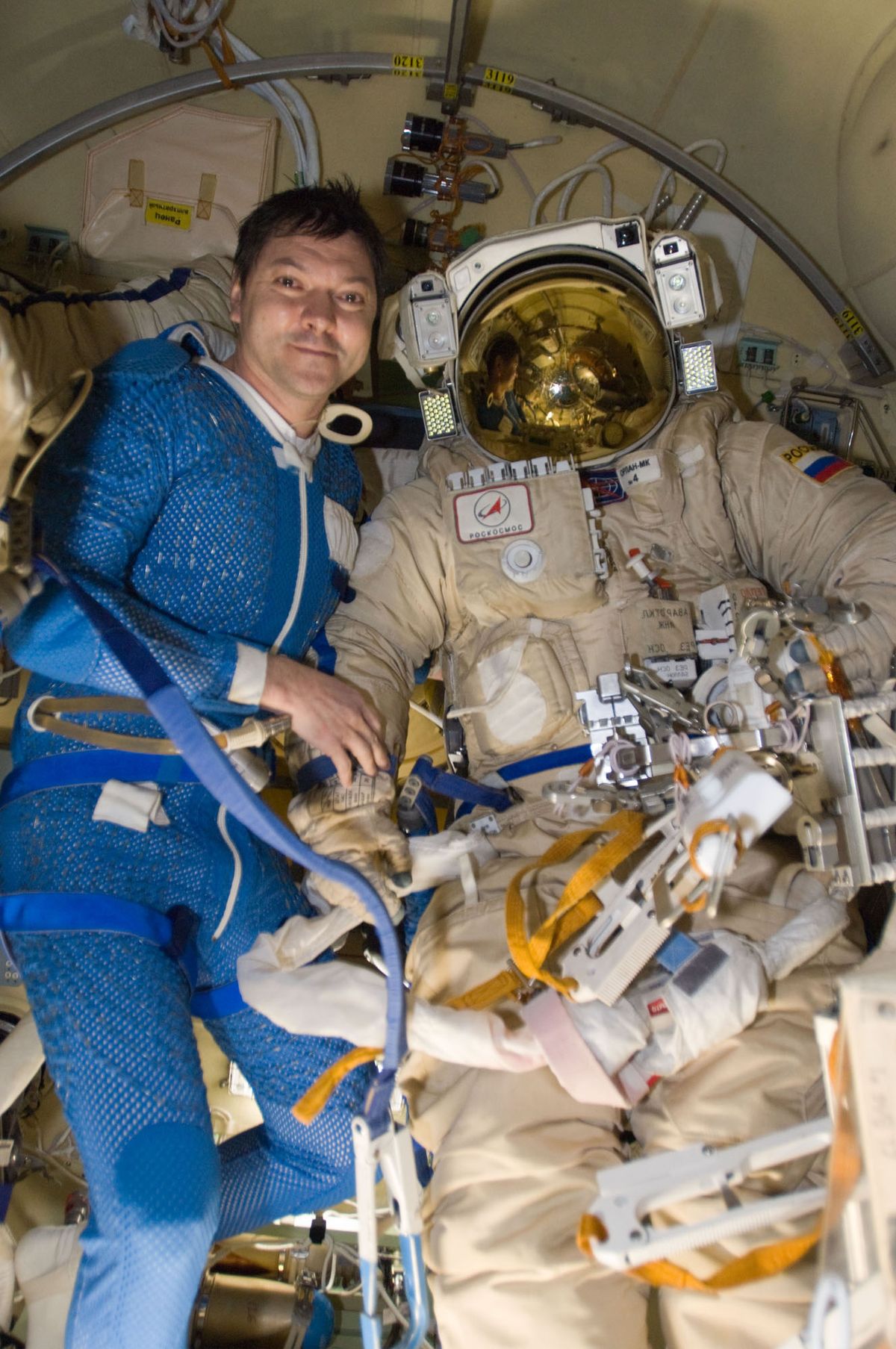 Photos: Cosmonauts Take 1st Spacewalk of 2012 | Space