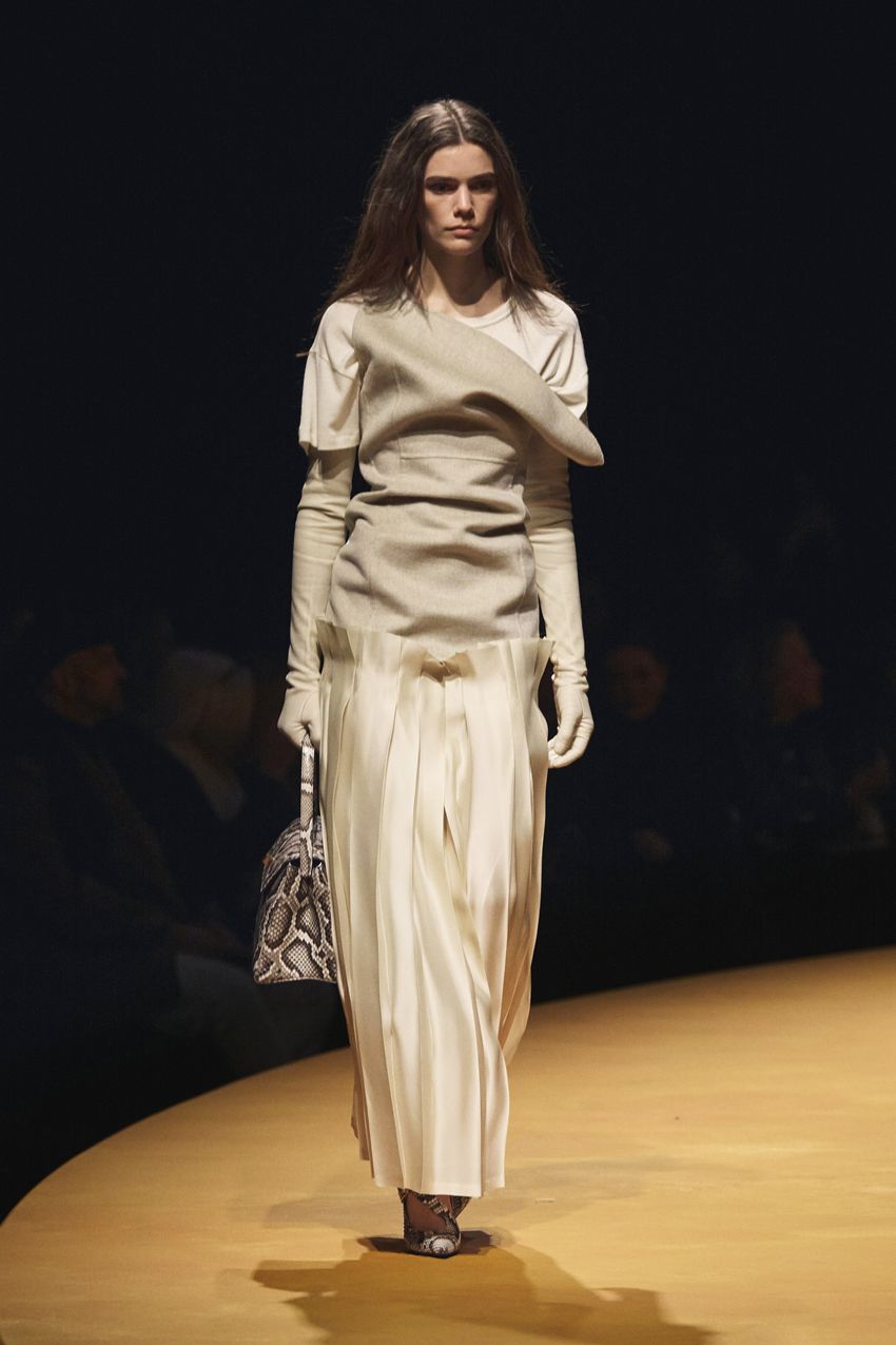 Every Trend Spotted on the Khaite Fall/Winter 2025 Runway at NYFW | Who ...