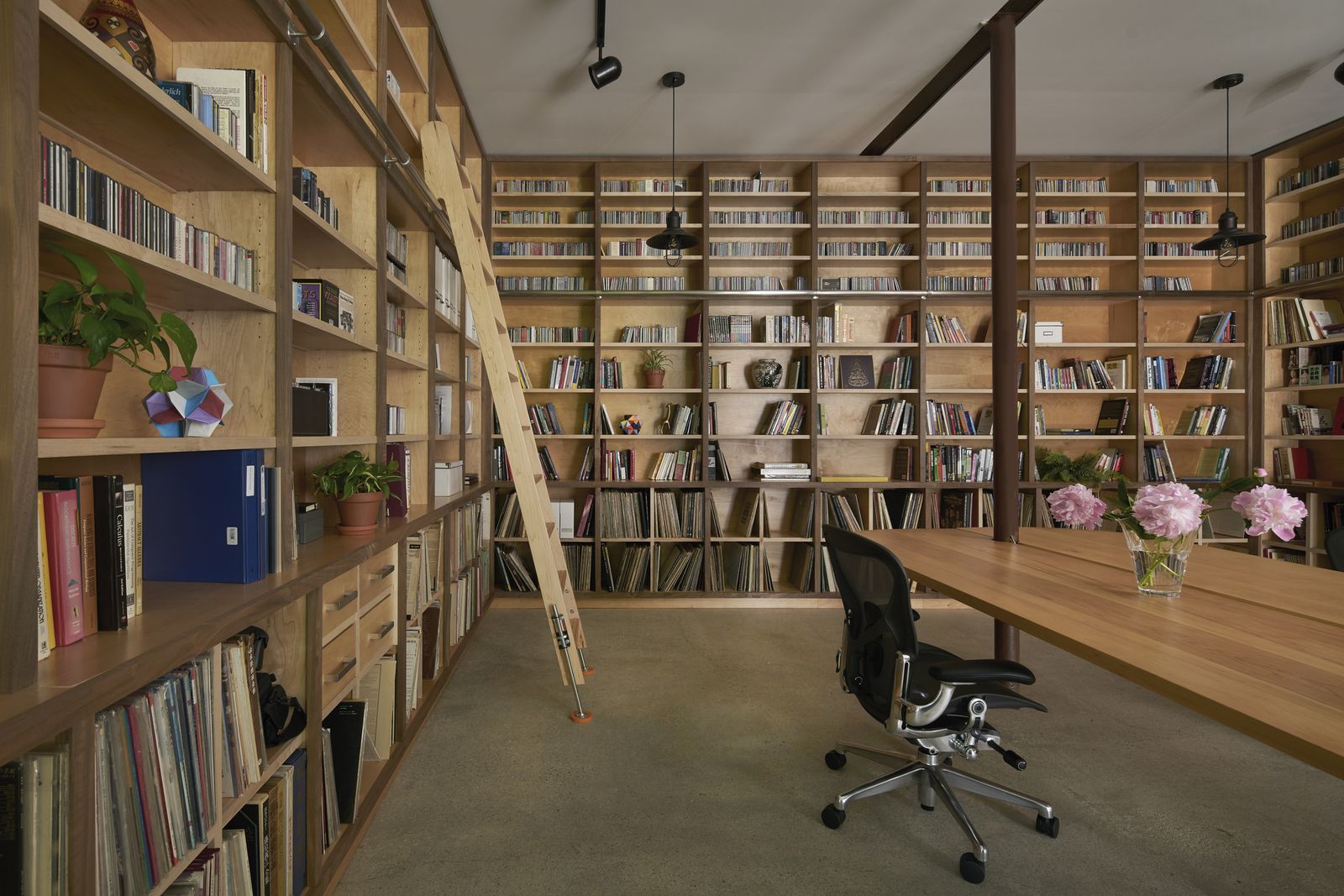 "Bookshelf Wealth" is a New Trend Designers Love — Here's Why | Livingetc