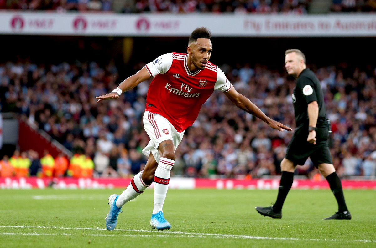 ‘Amazing’ Arsenal character leaves Emery beaming | FourFourTwo
