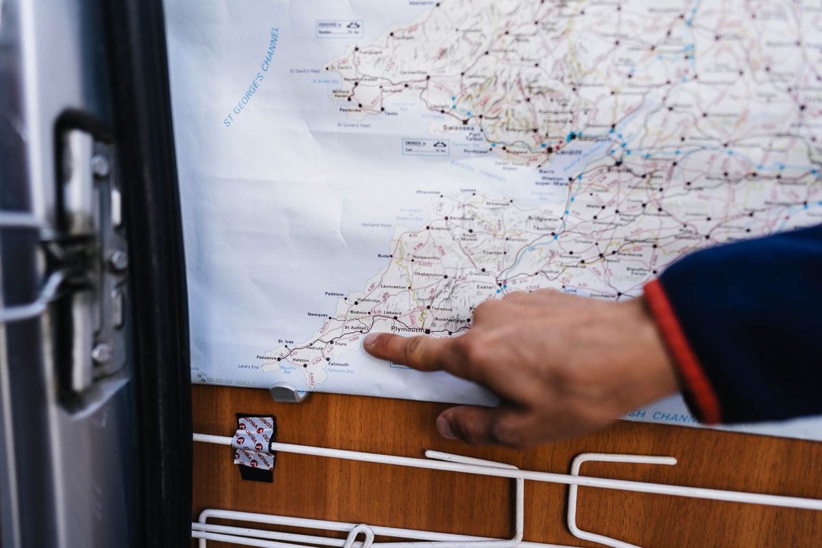 Runner starts ambitious 100-day circuit of British coast | Advnture