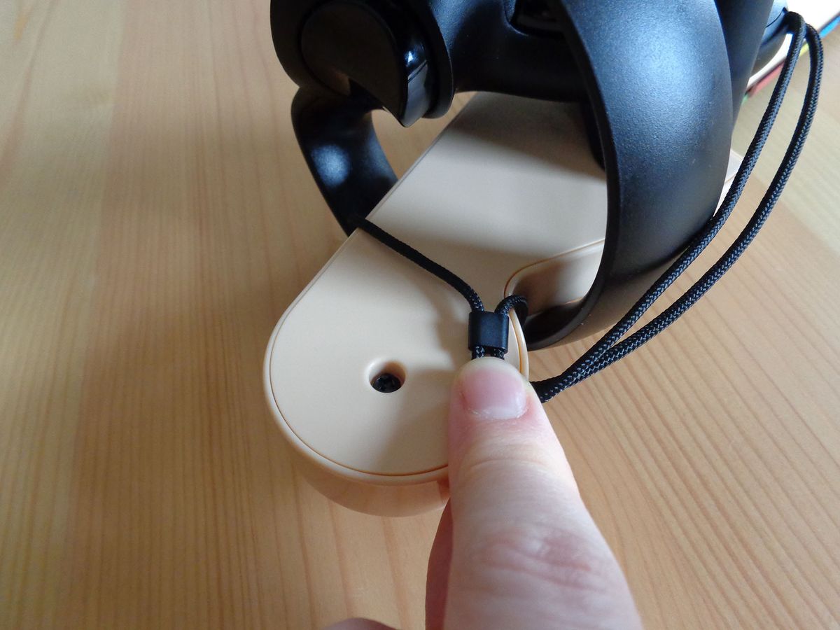 How to connect your Oculus Touch controller to the Rock Band guitar ...