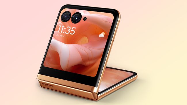 Our favorite flip phone gets a new look — and it’s the color of the ...