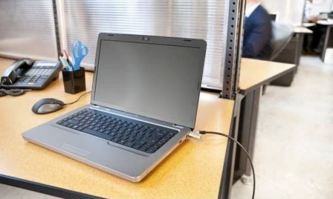 Laptop Lock Guide - Noble vs. Kensington vs. Mac Compatible Locks ...