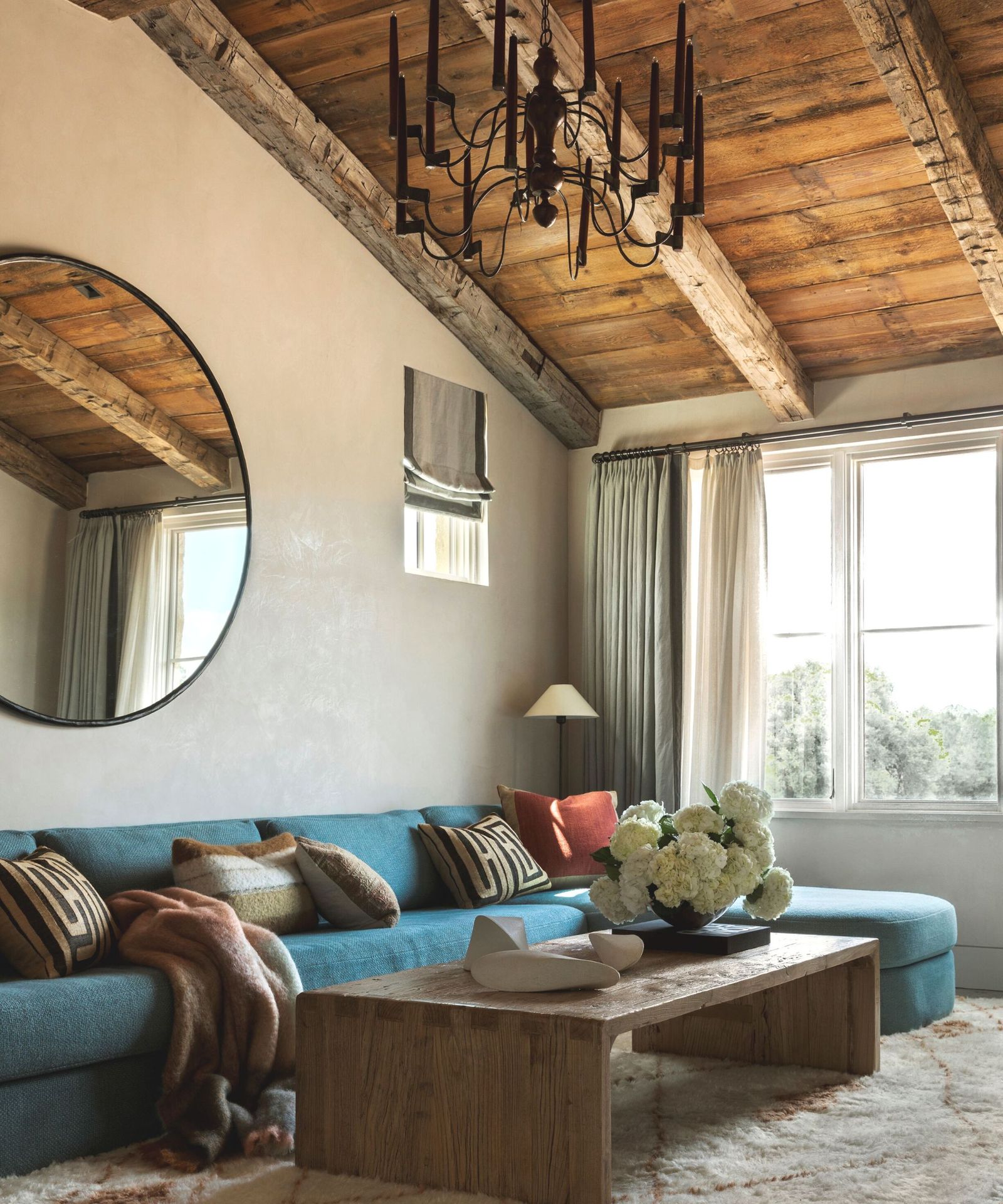 The best way to hang a heavy mirror: according to the pros | Homes and ...