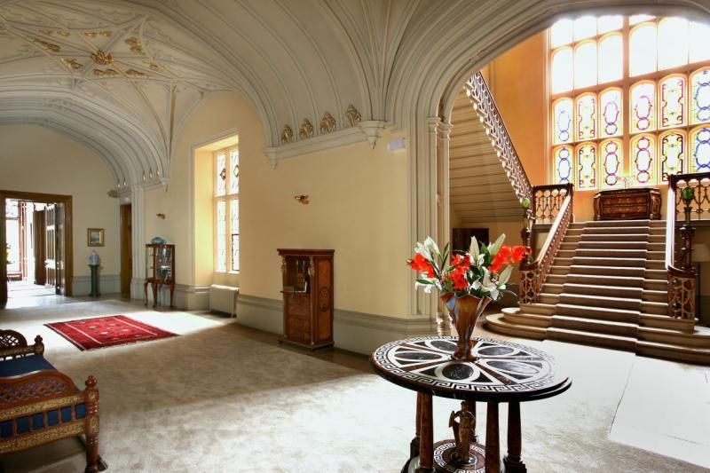 Devon's grandest mansion with 164 acres, commanding views over Exmouth ...