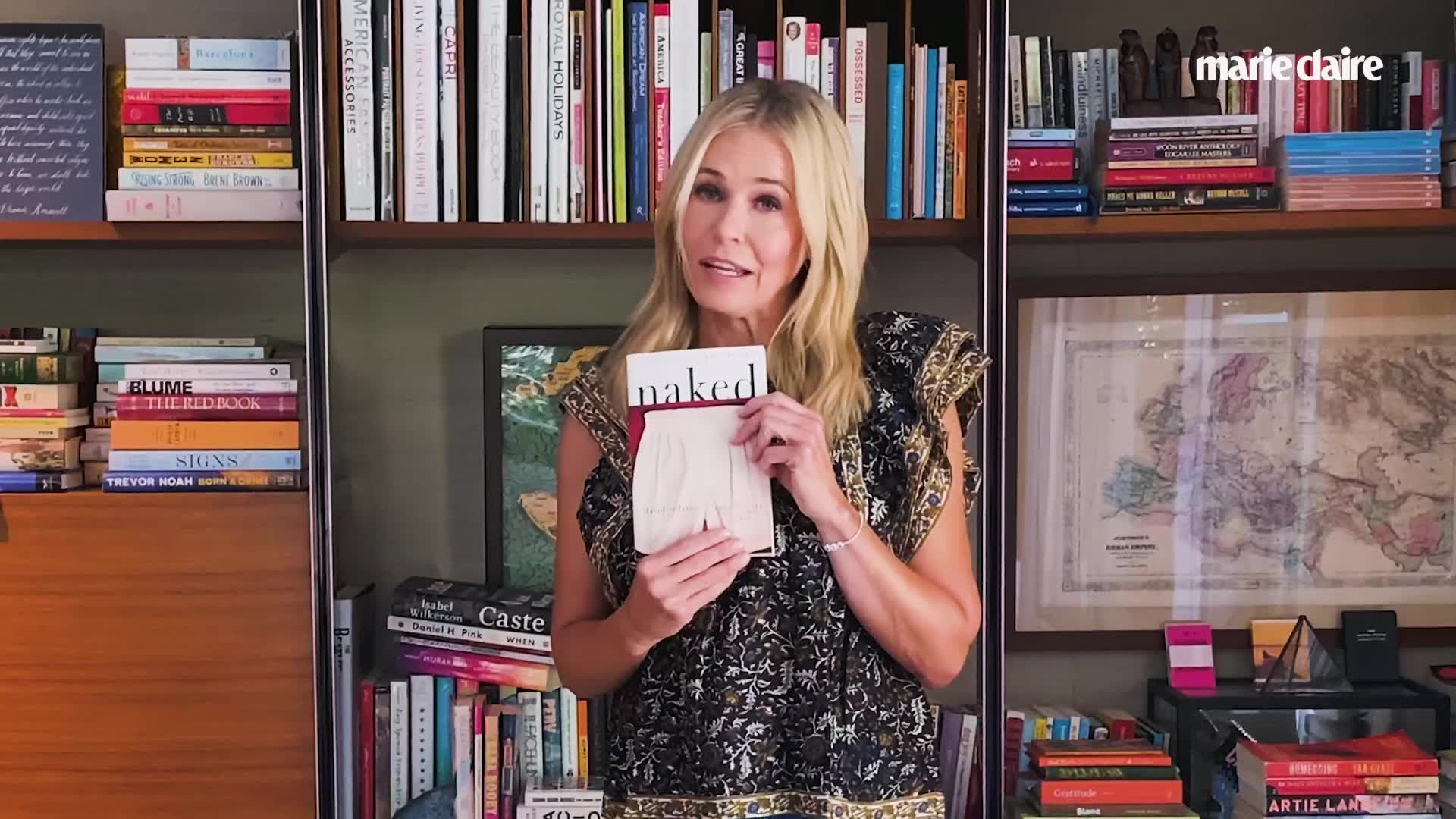 Chelsea Handler Reveals Her Favorite Books in MC's 'Shelf Portrait ...