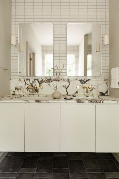 7 layout ideas to try for awkwardly shaped bathroom | Livingetc