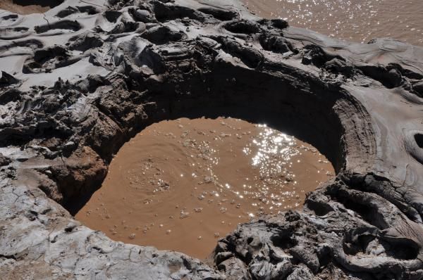 Sights and Sounds: Cali's Gurgling Mud Volcanoes | Live Science