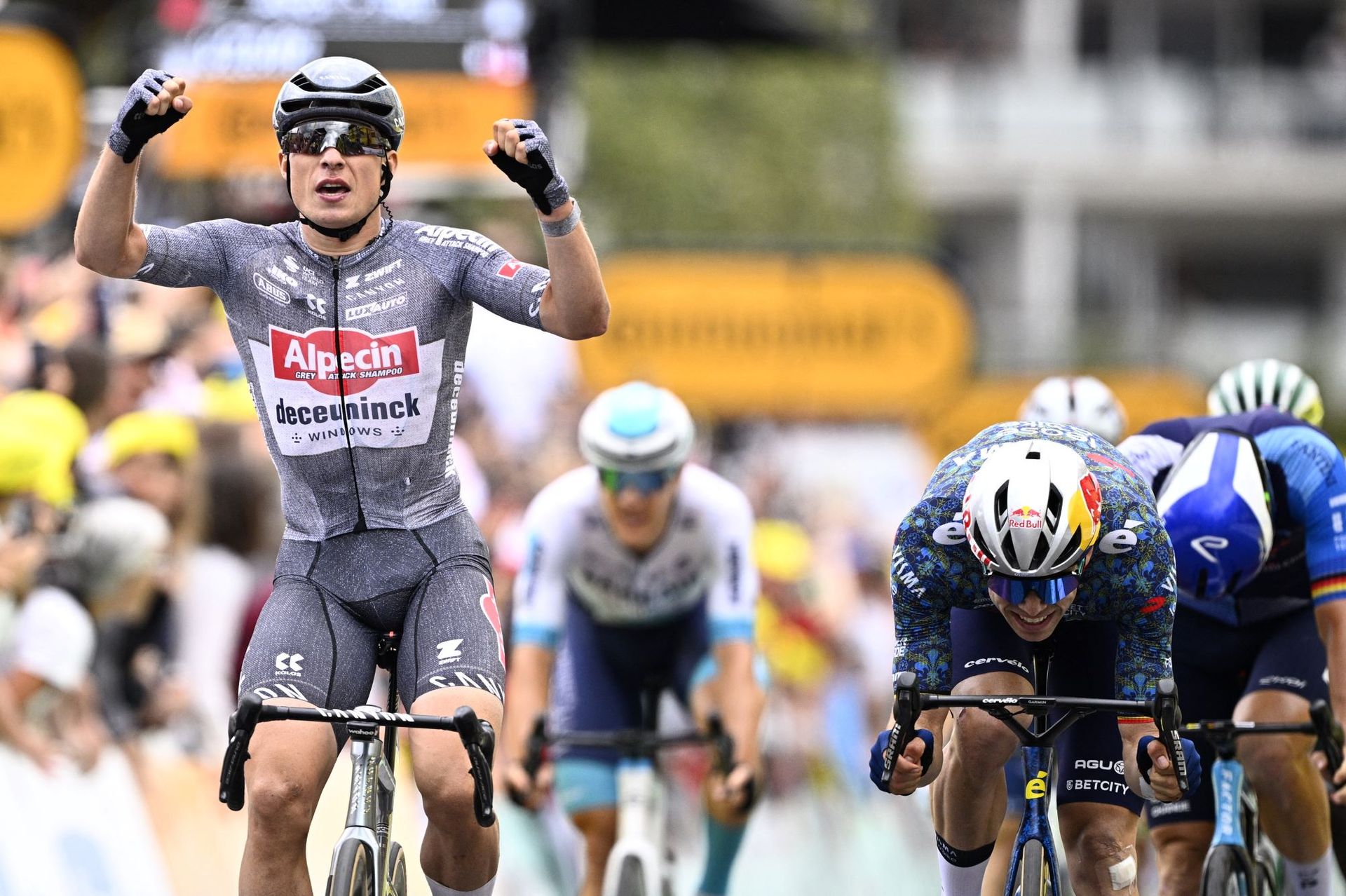 Jasper Philipsen outsprints Wout van Aert to win stage 13 of the Tour de France in Pau | Cycling ...