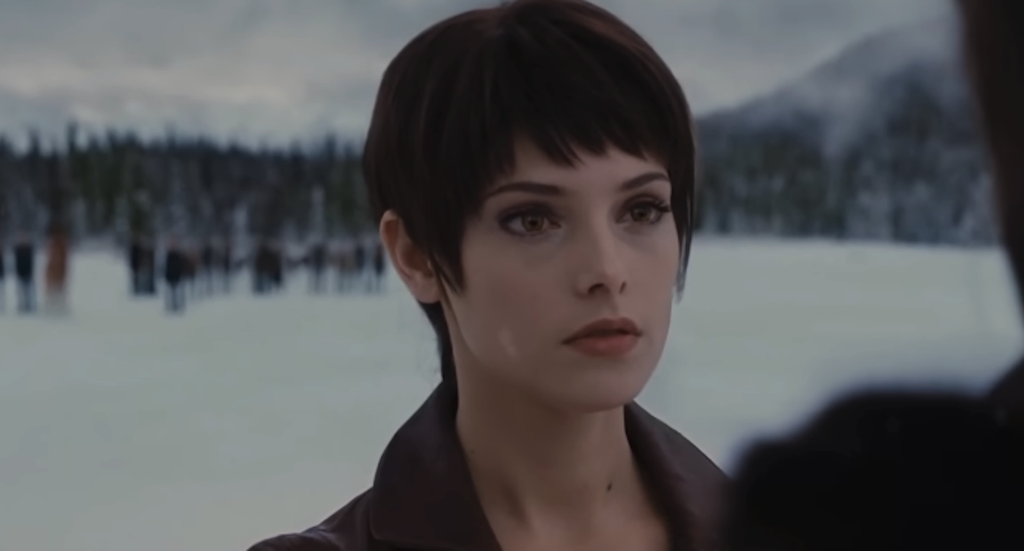 The Story Behind Twilight Saga: Breaking Dawn Part 2's Big Ending Twist ...