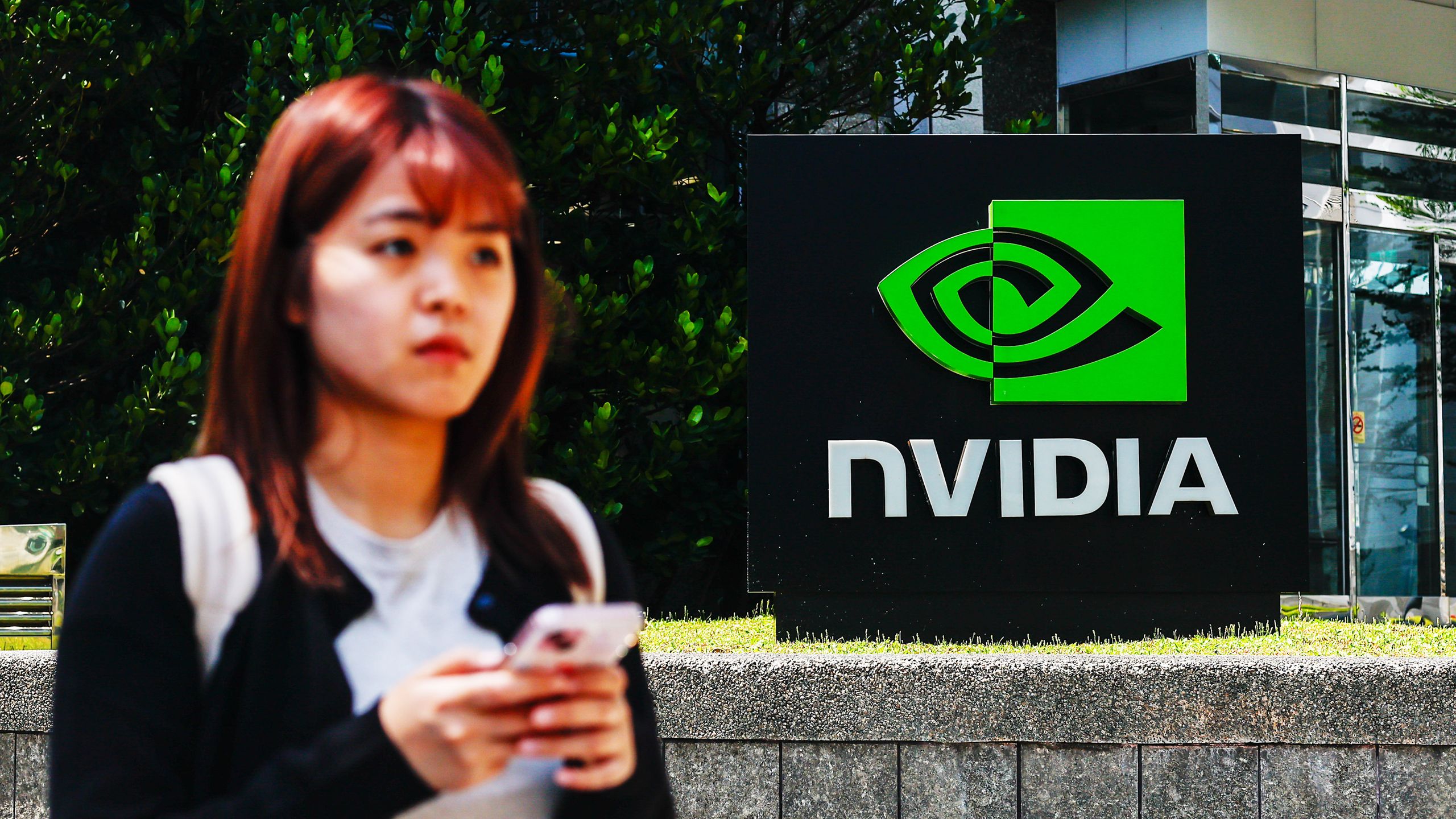 China expands its chip ban to NVIDIA's latest AI GPU | Windows Central