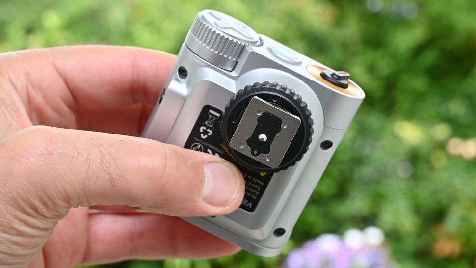 Viltrox Vintage Z1 Retro Flash review: an old-school flash to suit ...