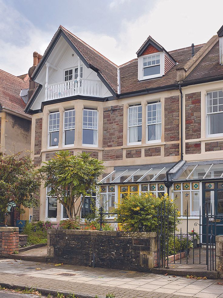 Renovating a House: The Ultimate Guide to Modernising a Home | Homebuilding