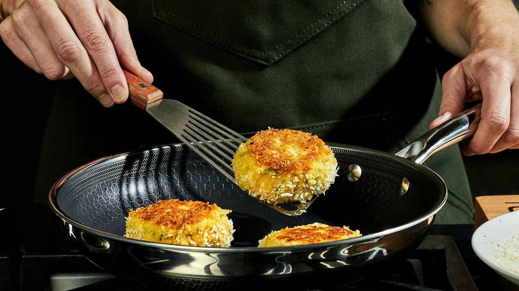 I was introduced to HexClad by Gordon Ramsay himself — here's my honest ...