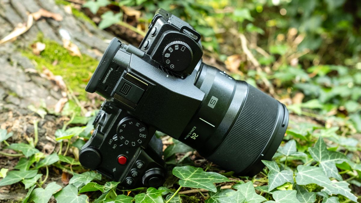 Panasonic Lumix S5IIx review | Space