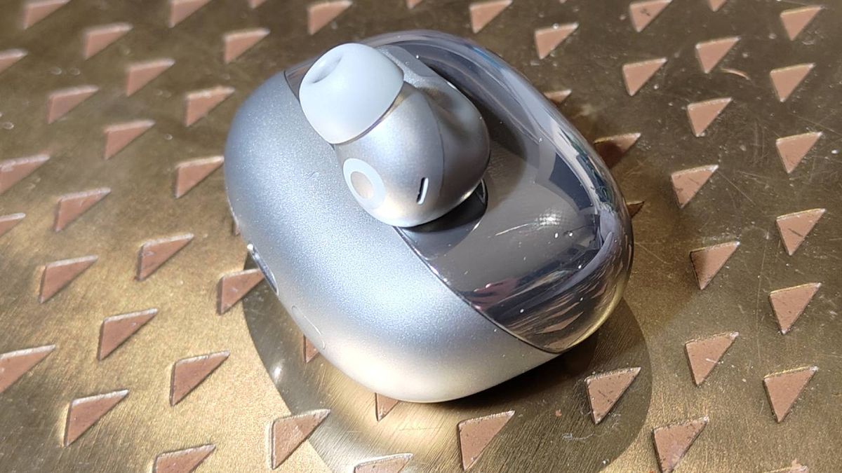 Xiaomi Buds 5 Pro review: a steep price hike makes these improved buds ...