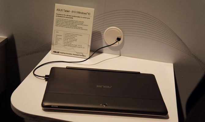 ASUS Debuts Three Transforming Windows 8 Tablet-Laptop Hybrids | Laptop Mag