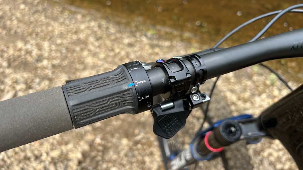 RockShox SIDLuxe Ultimate 2024 gets a slap happy evolution | Bike Perfect